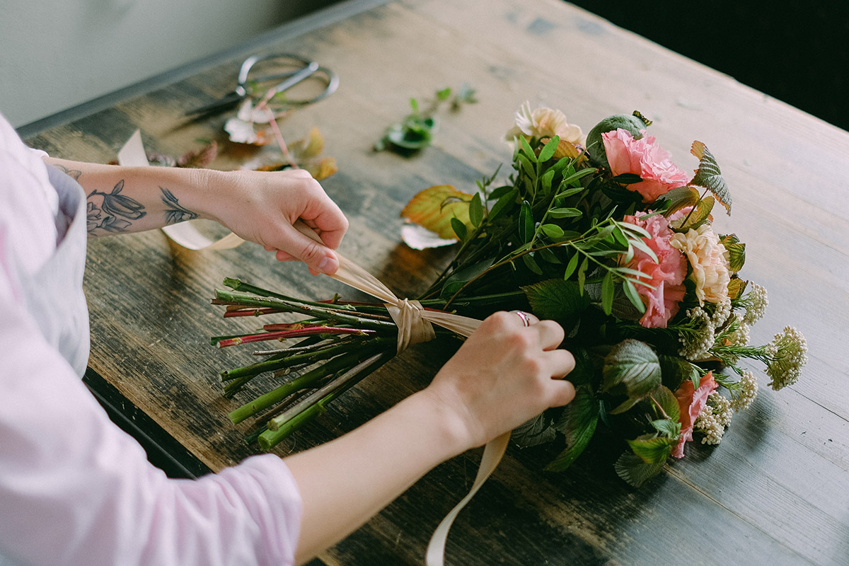How to Grow a Cut Flower Garden for DIY Bouquets - Dennis' 7 Dees ...